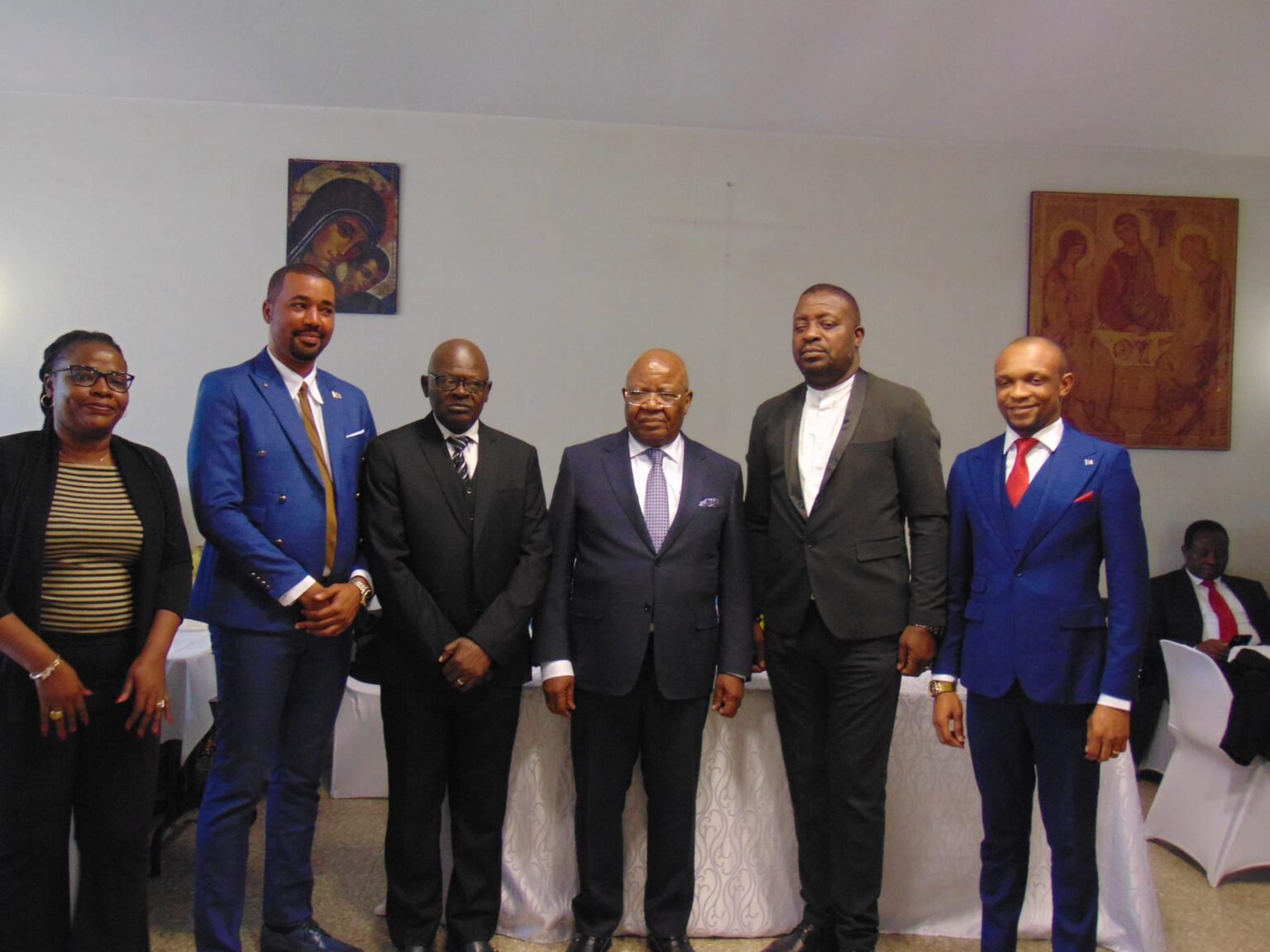 Accueil de nouveaux diplomates à l'Ambassade de la RDCONGO en Italie ...